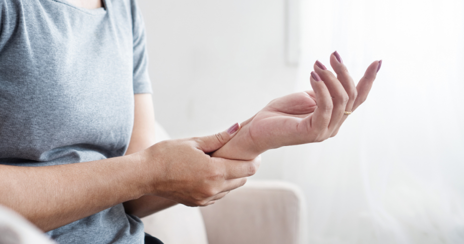 Numbness in Hands: When Tingling Signals a Nerve Issue | OrthoCarolina